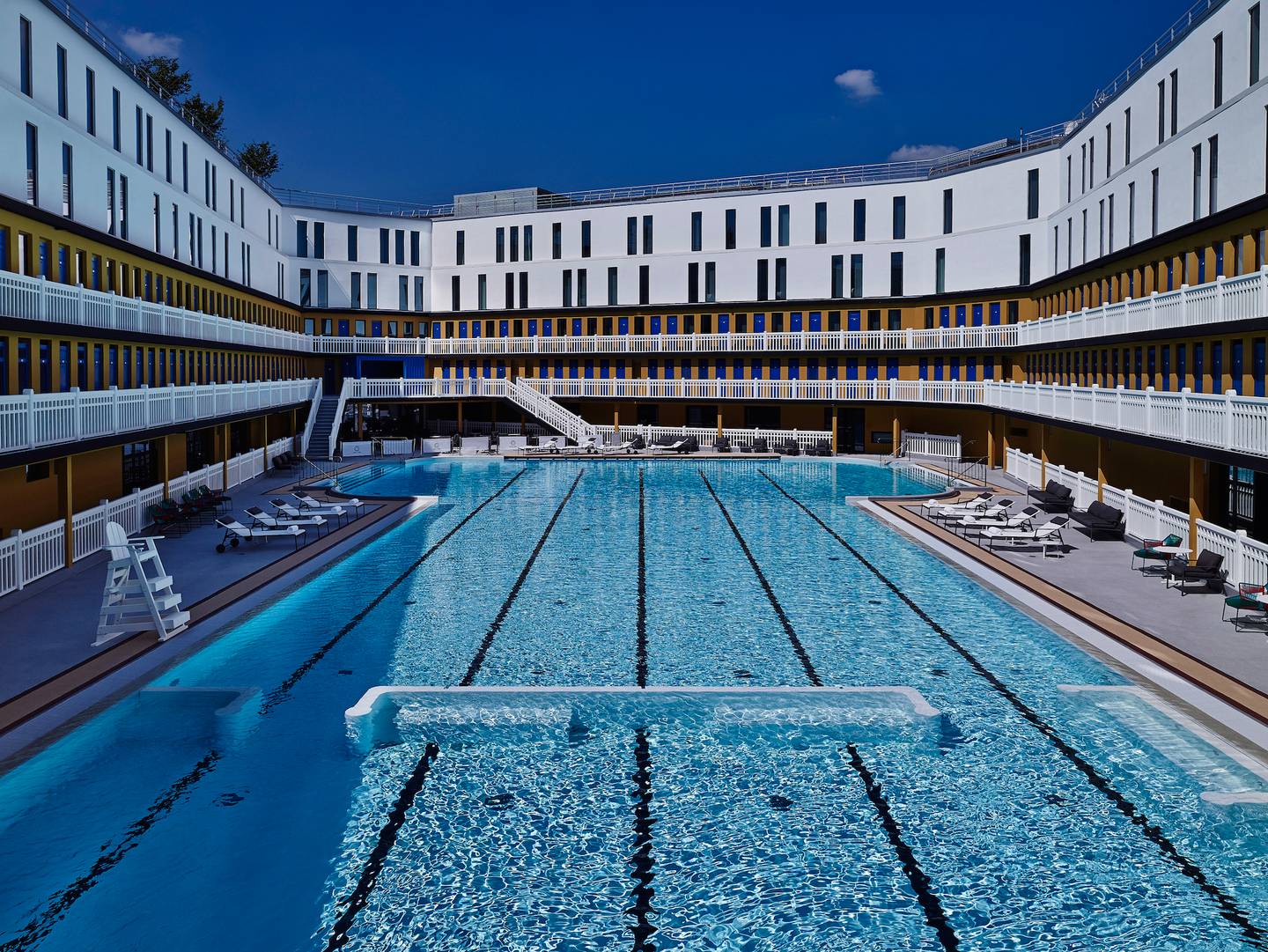 Molitor | Offre Staycation | 24h de vacances à Paris jusqu'à -70%